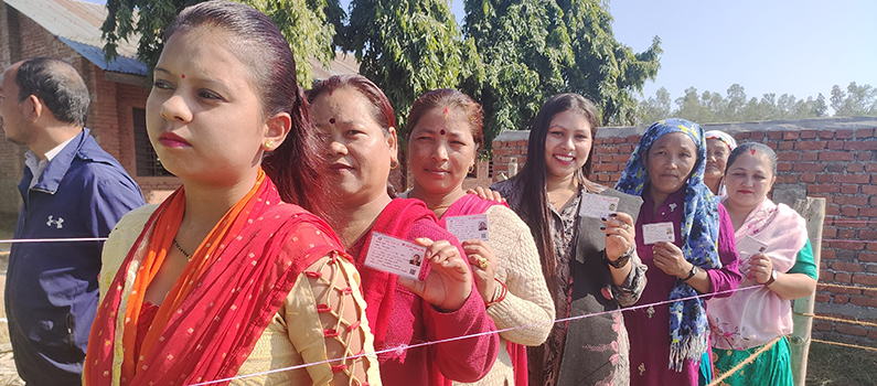 women_voters_queue_at_a_polling_station_in_kanchanpur_795.png | IFES ...